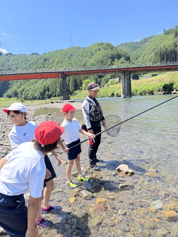 Announcement of "Ayu fishing experience" and "Ayu fishing individual ...